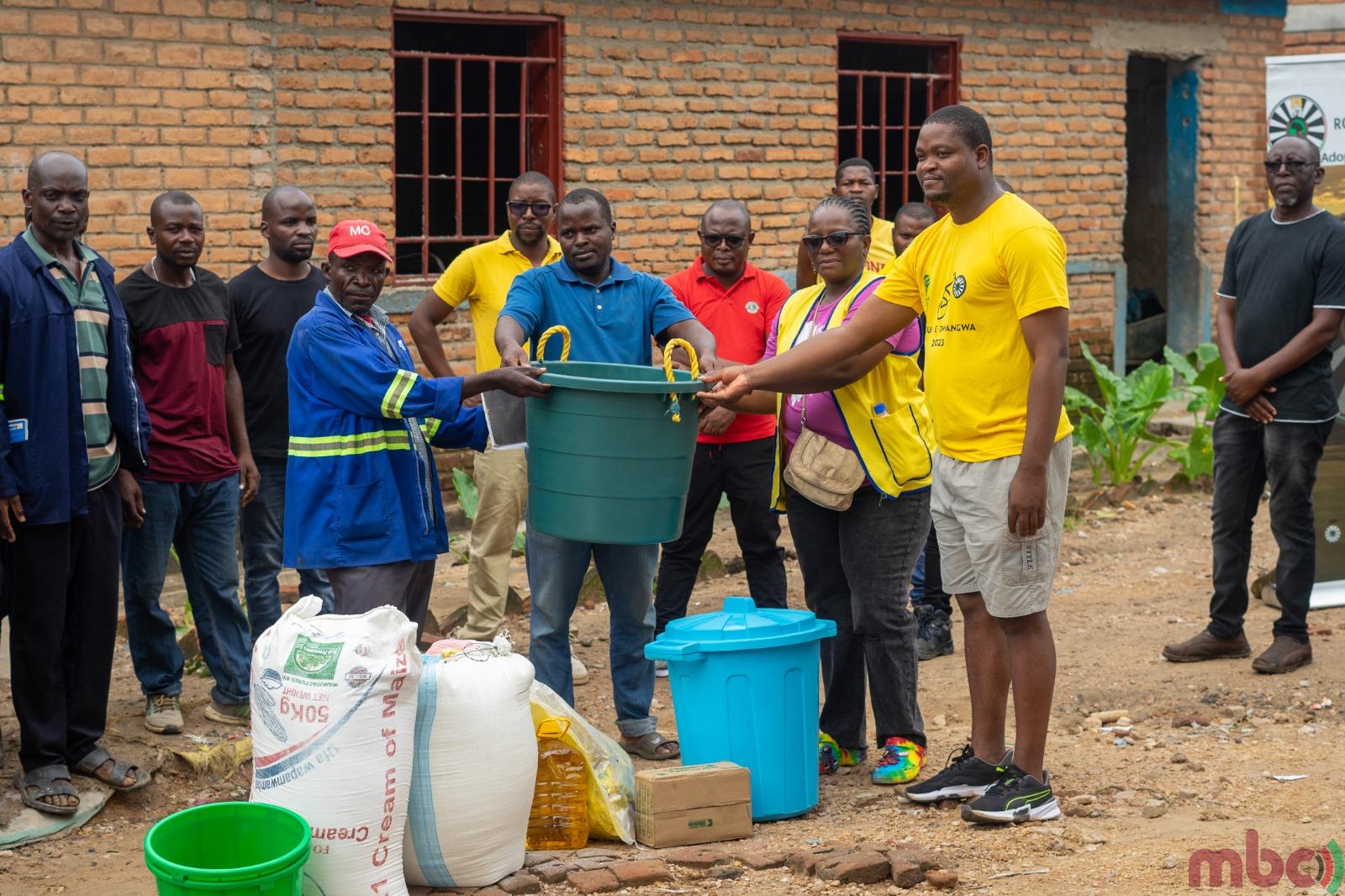 Charity clubs join forces to aid Dwangwa flood victims – Malawi ...