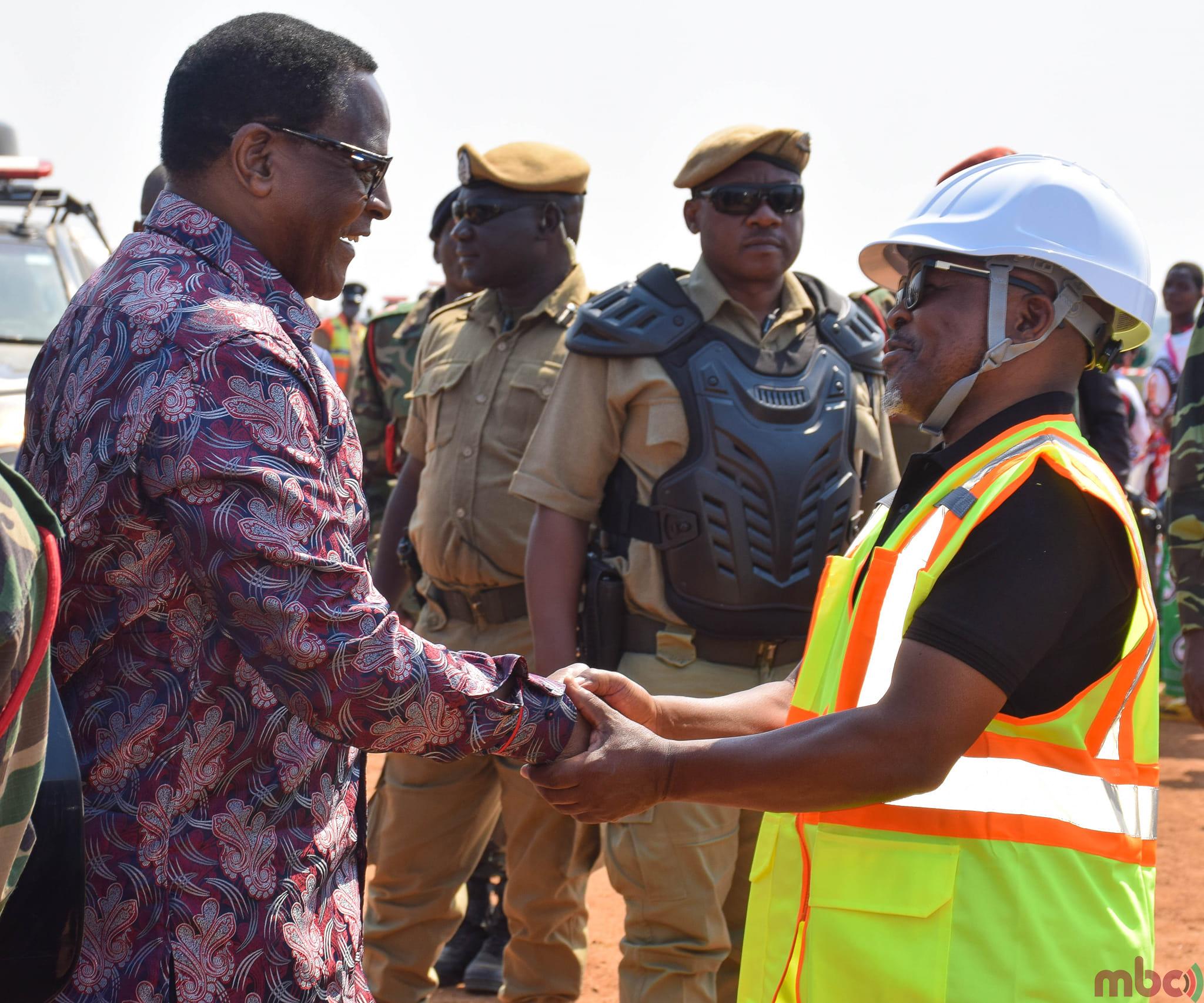 Dziko la Malawi tsopano liri ndi mtsogoleri wa masomphenya – Mkaka ...