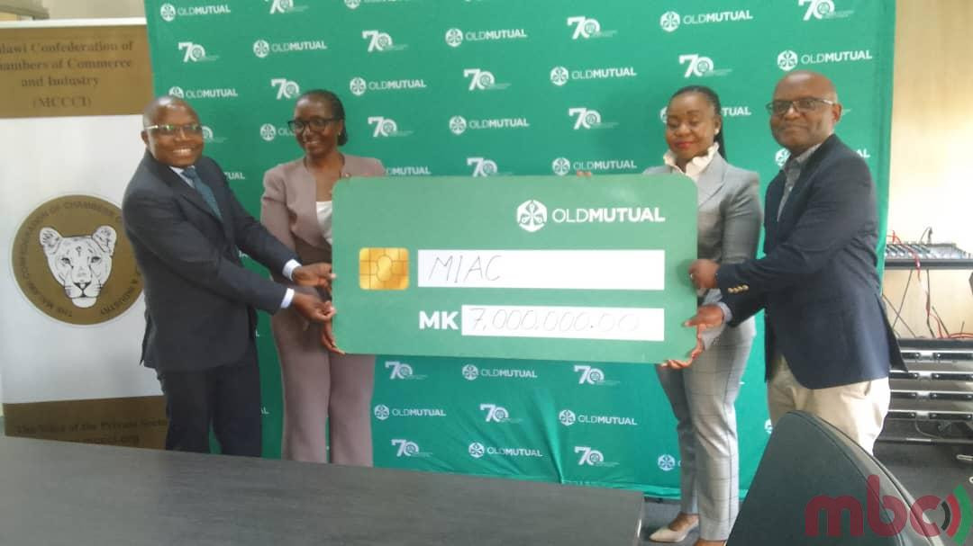 Old Mutual donates K7 million to support MIAC's symposium - Malawi ...